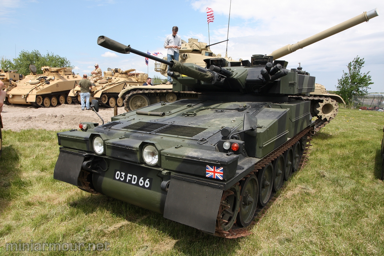 FV107 Scimitar walkaround – MiniArmour